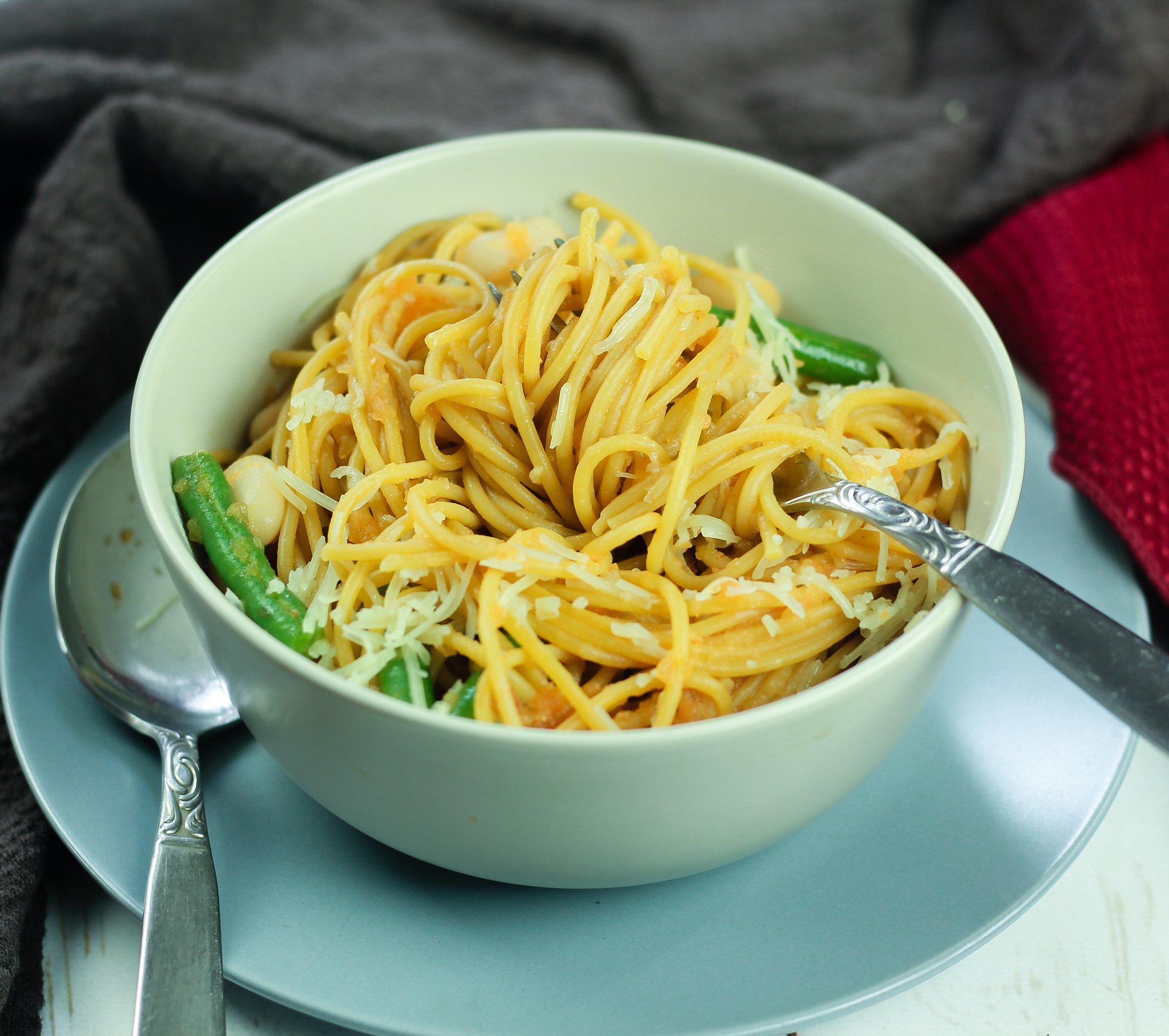 Spaghetti with Green Beans & Cannellini Beans - Global Kitchen Travels