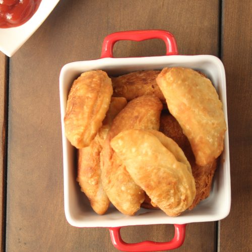 Pastechi Karni - Aruba Style Meat Patties - Global Kitchen Travels