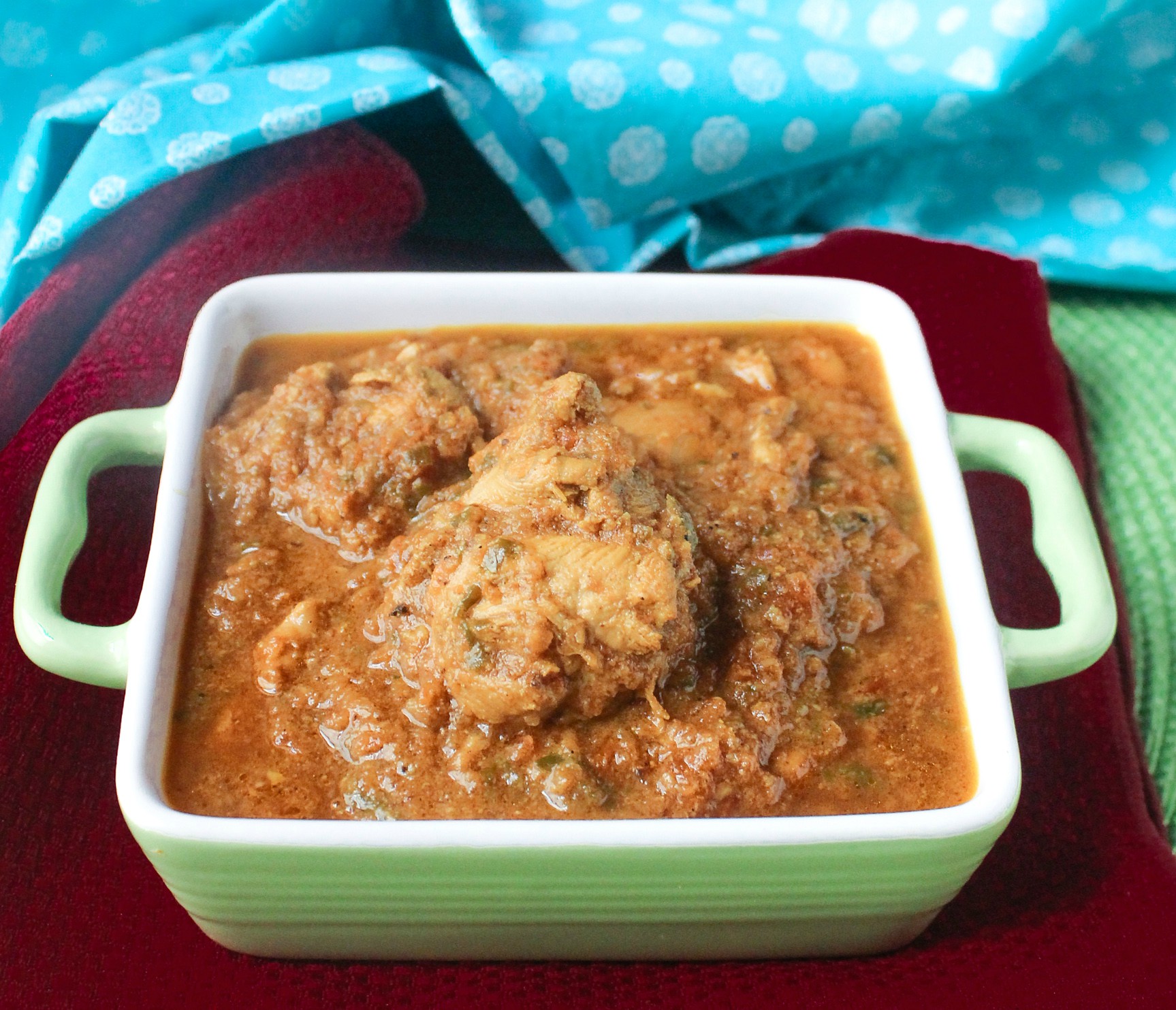 Lucknowi Chicken Curry Recipe - Global Kitchen Travels
