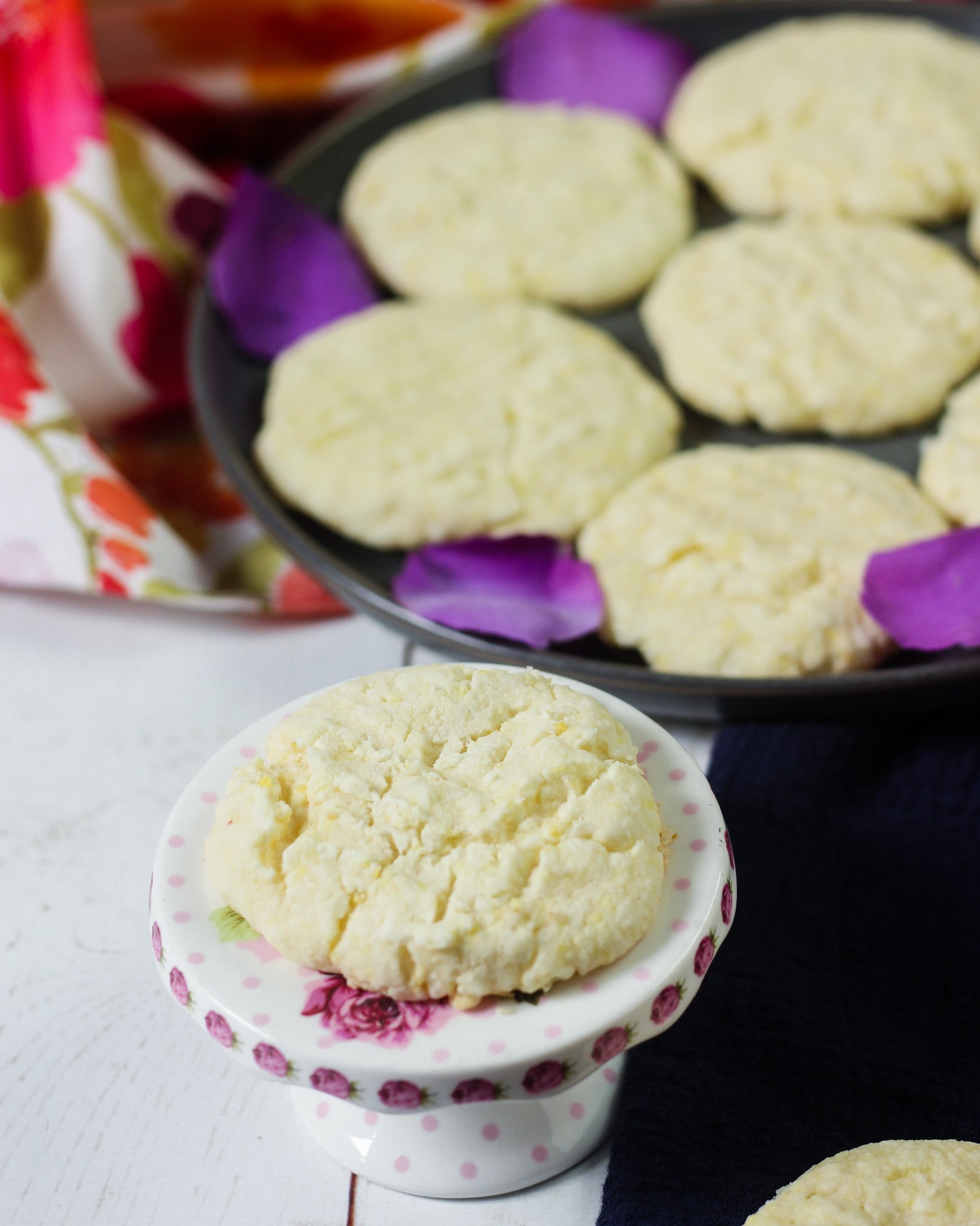 Sequilhos de Coco – Brazilian GF Coconut Cookies - Global Kitchen Travels